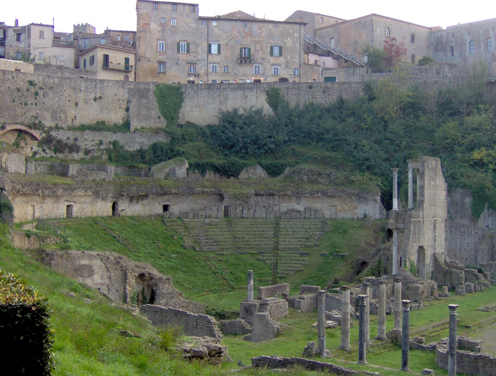 Lee's Tuscan Odyssey: 17. Volterra, the setting for Twilight 'New Moon'